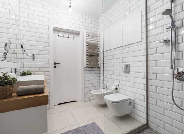 Bathroom Renovation: Plumber or Builder? Who Do I Need? - The Brisbane ...